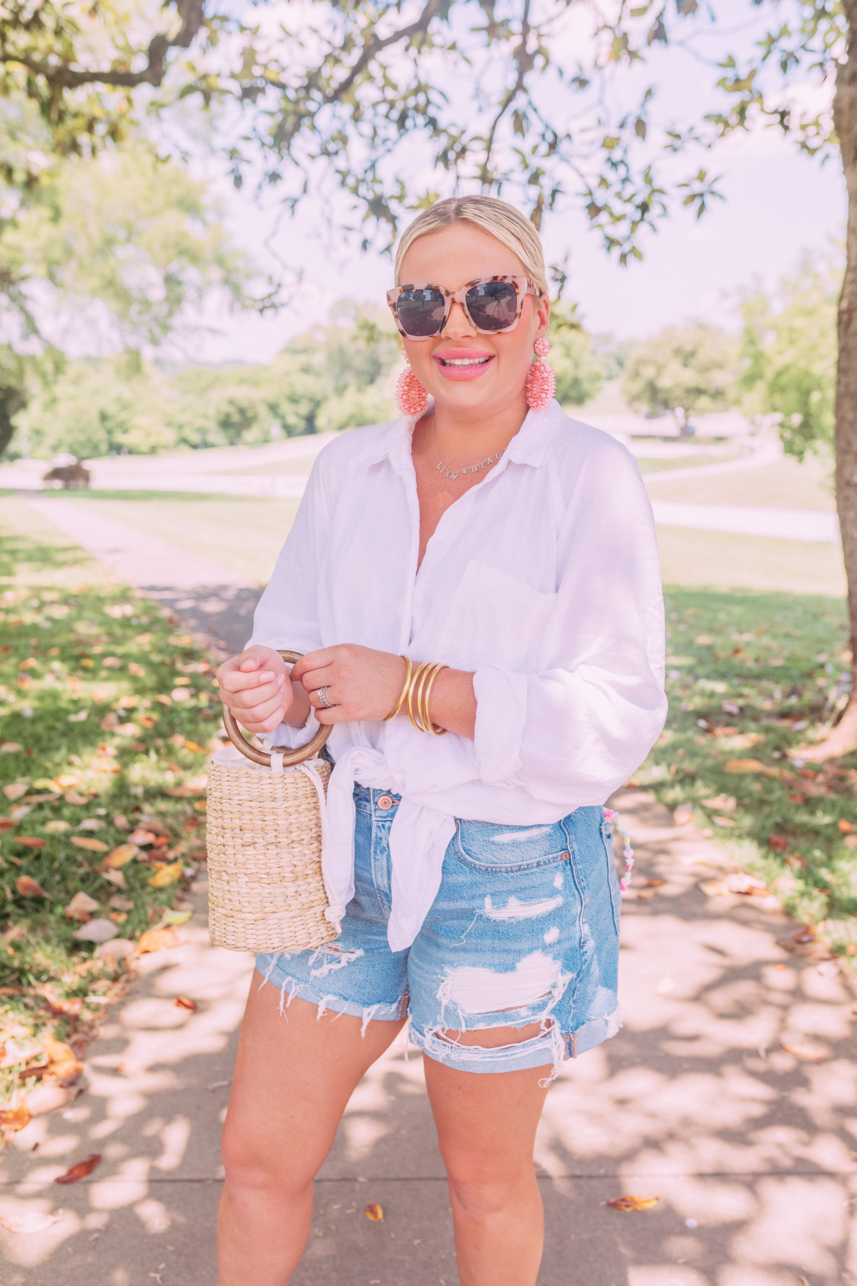 3 Ways to Style a Linen Shirt for Summer - OLIVIA MAY BELL